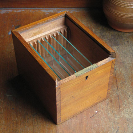 Quarter plate box - FOURTOES